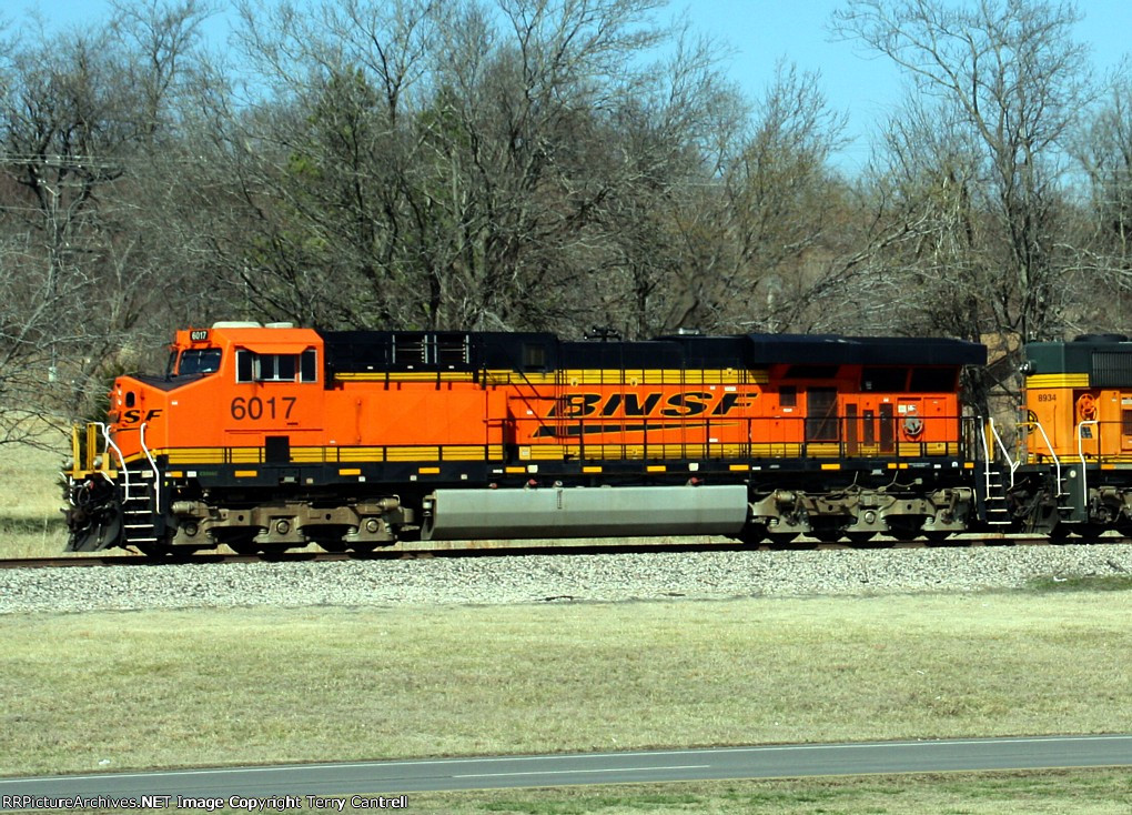 BNSF 6017